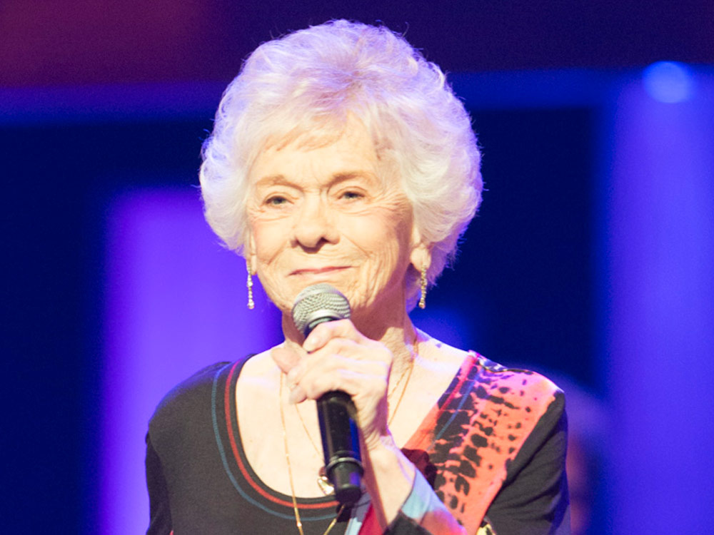 Country Music Hall of Famer and Grand Ole Opry Member Jean Shepard Dead ...
